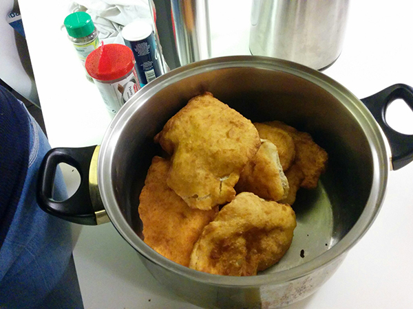 Pâte à Bokit, une recette guadeloupéenne